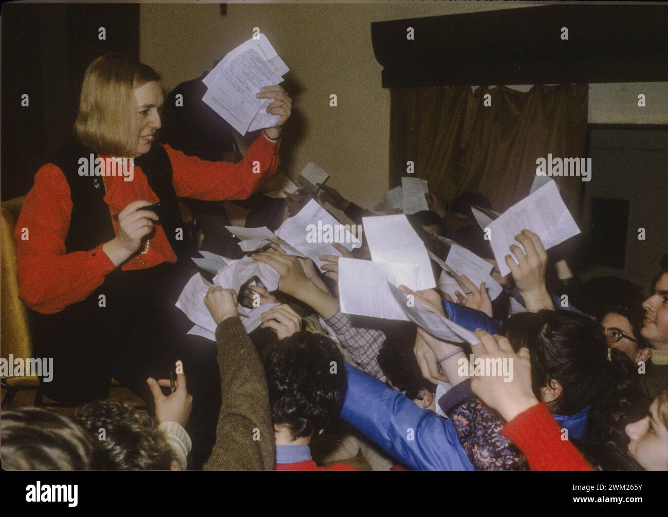 MME4785135 la pianiste italienne Maria Tipo signe autographe (vers 1983 ...