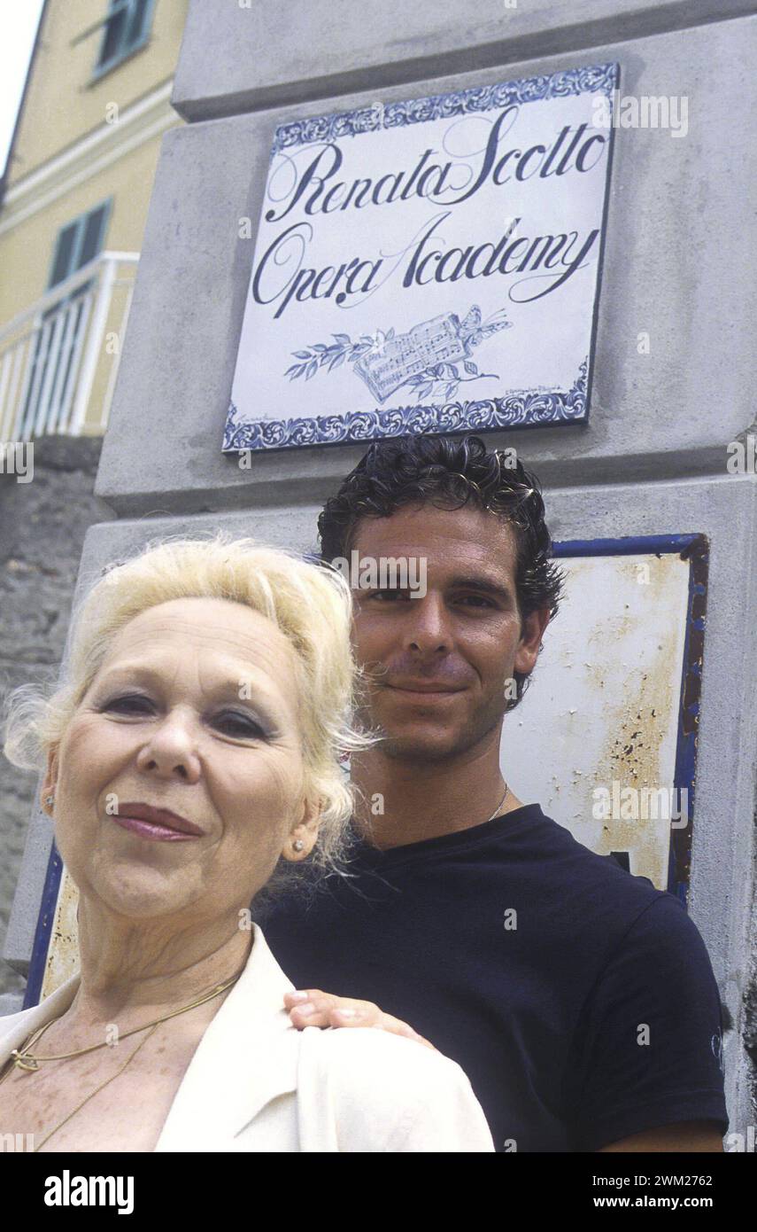 MME4791049 Albisola, Savone, juillet 1999. La soprano italienne Renata ...