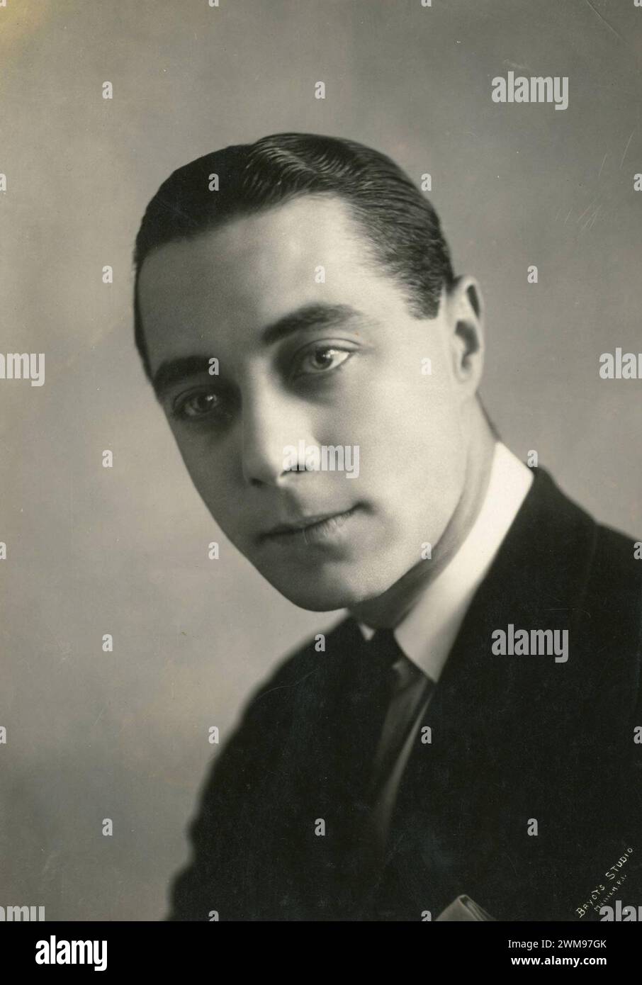 Bernard nedell Banque de photographies et d’images à haute résolution - Alamy