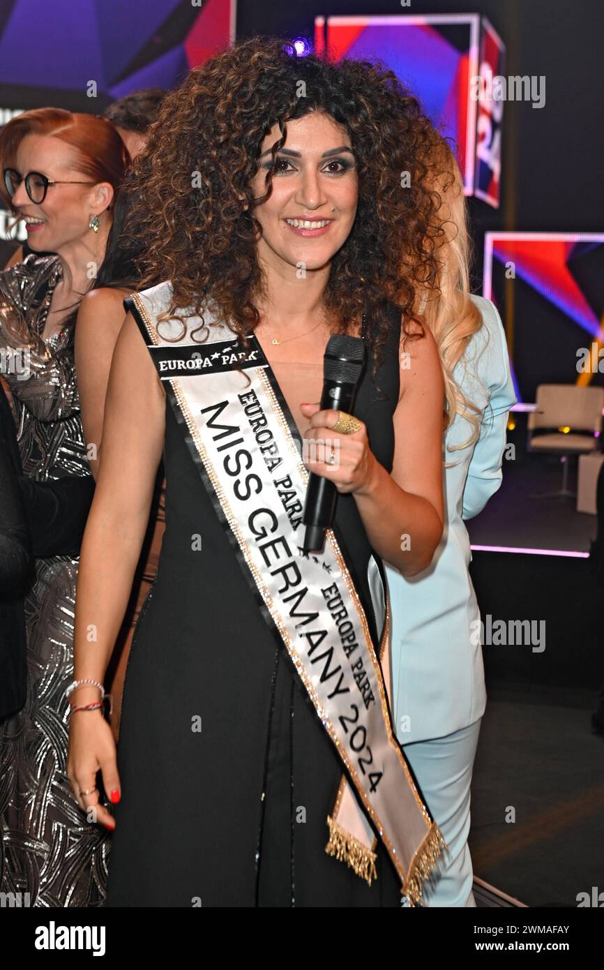 Miss Allemagne 2024. Apameh Schönauer anläßlich ihrer Wahl zur Miss ...