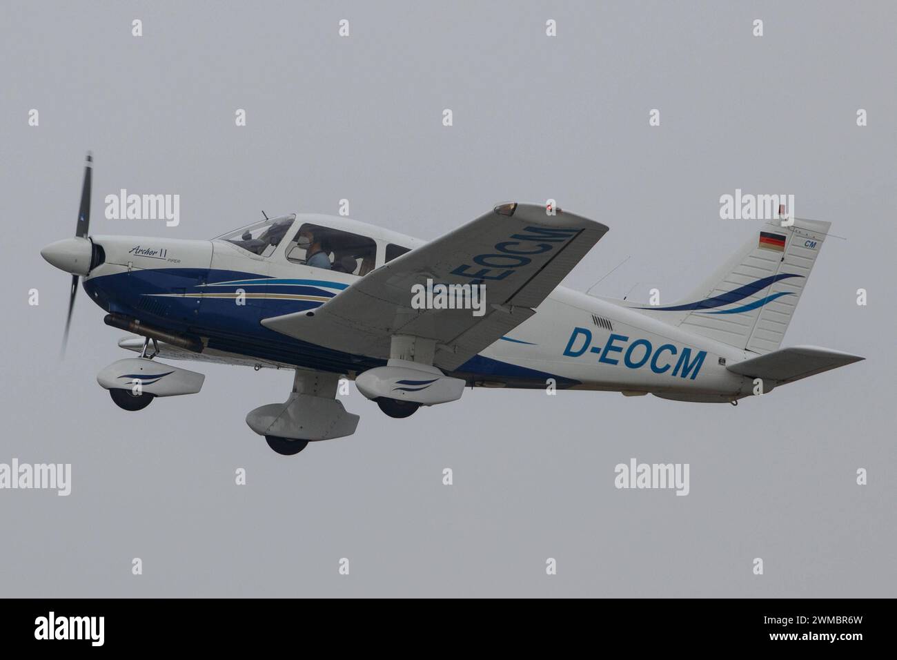 Piper pa 28 archer ii Banque de photographies et d’images à haute ...