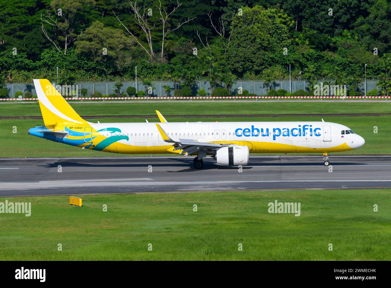 Atterrissage d'un Airbus A321 Cebu Pacific. Avion de Cebu Air Pacific ...