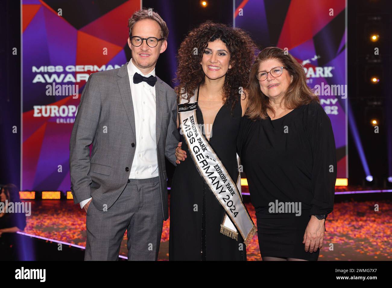 Miss Allemagne finale 2024 Apameh Schönauer, Miss Allemagne 2024, mit ...