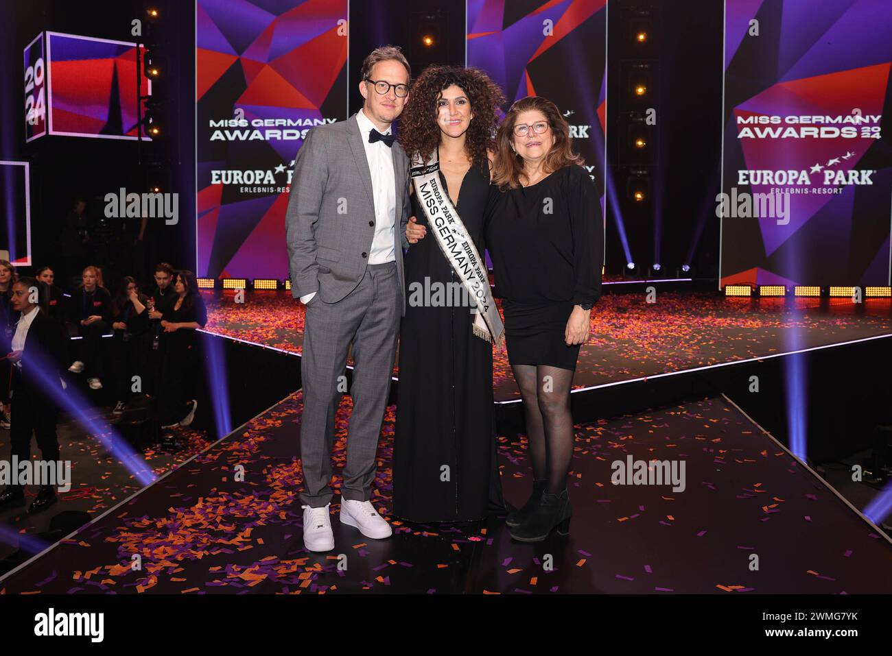 Miss Allemagne finale 2024 Apameh Schönauer, Miss Allemagne 2024, mit ...