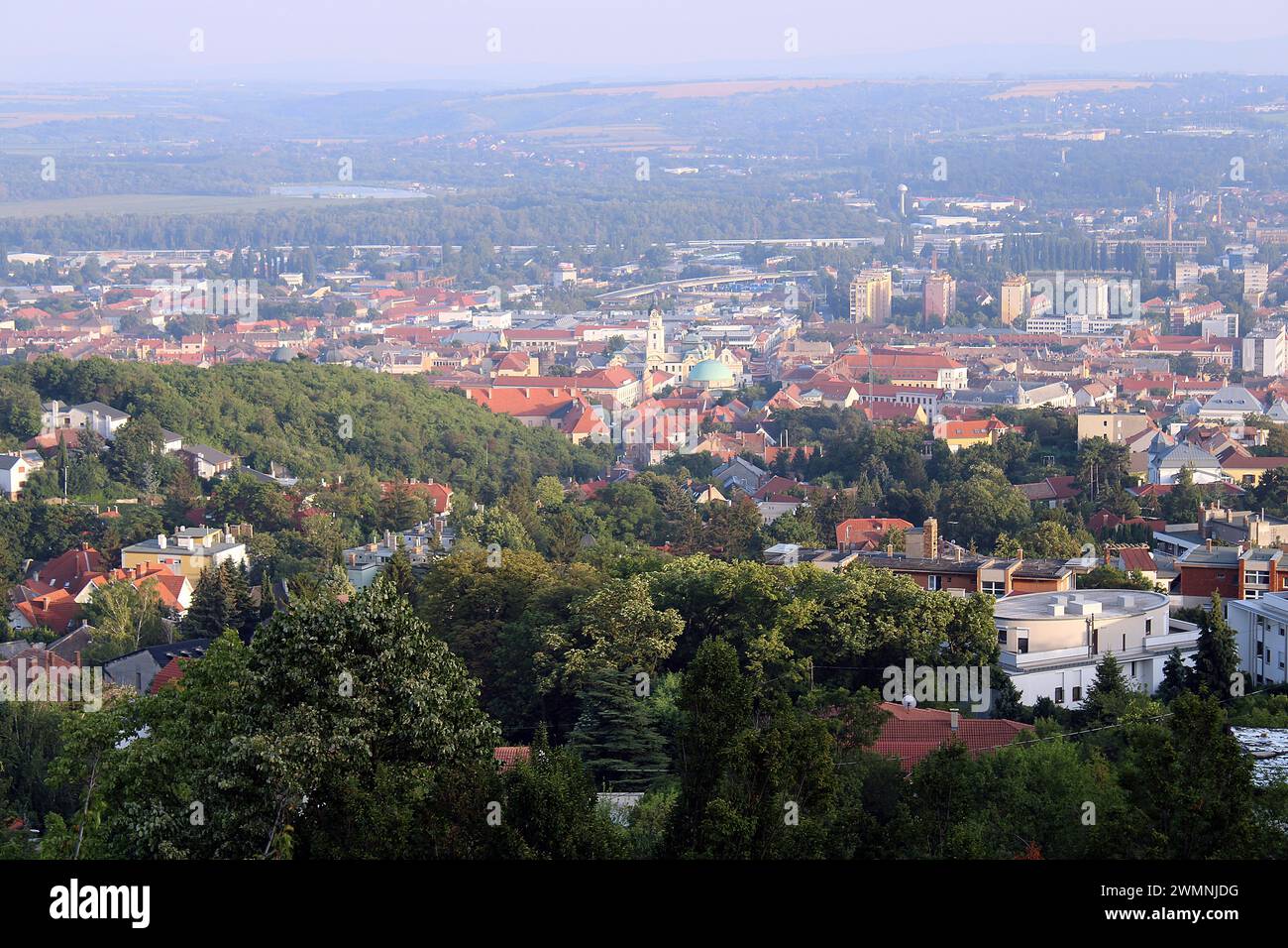 Cityscape pecs hungary Banque de photographies et d’images à haute ...