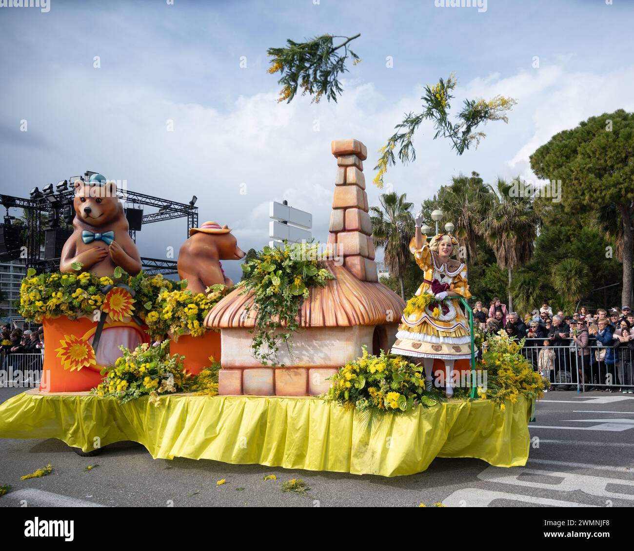 Beaux chars de carnaval Banque de photographies et d’images à haute ...