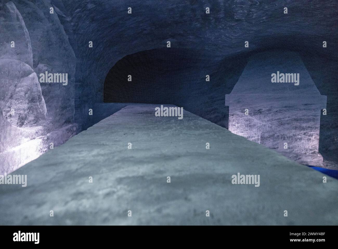 France, haute-Savoie (74), Chamonix-Mont-Blanc, grotte de la mer de ...