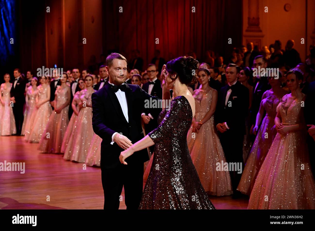 Michael Kretschmer mit Partnerin Annett Hofmann beim 16 ...