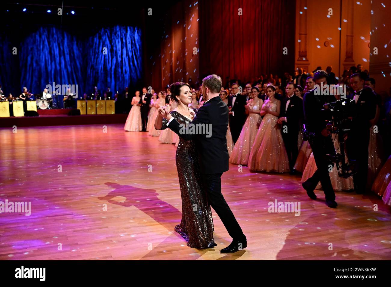 Michael Kretschmer mit Partnerin Annett Hofmann beim 16 ...