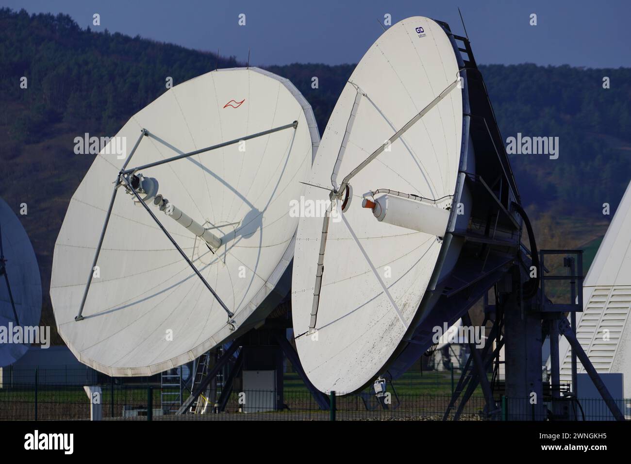 Station intelsat Banque de photographies et d’images à haute résolution ...