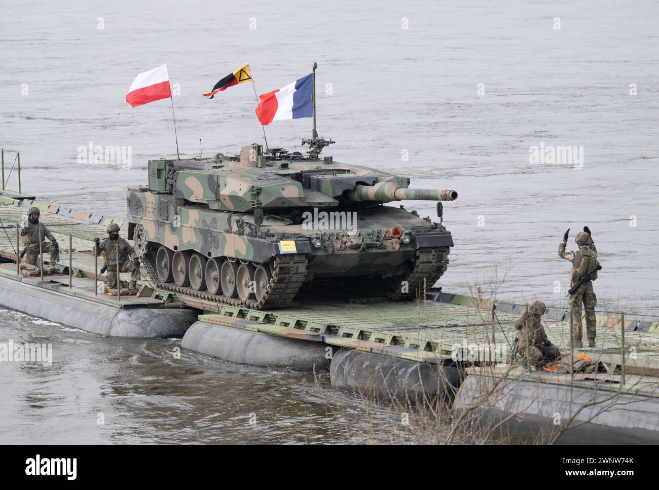 Tester un pont militaire Banque de photographies et d’images à haute ...