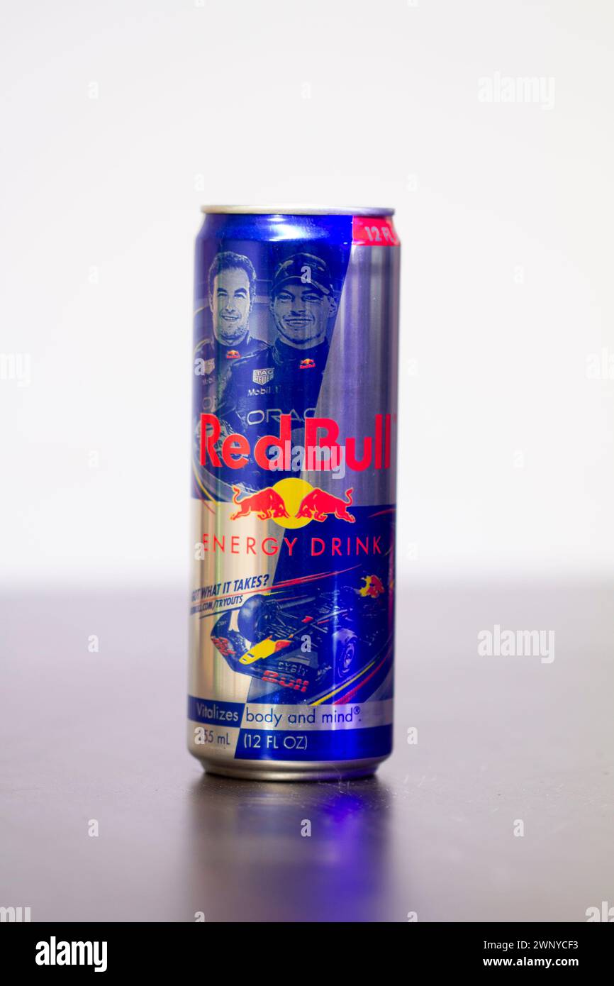 Redbull energy drink Banque de photographies et d’images à haute ...