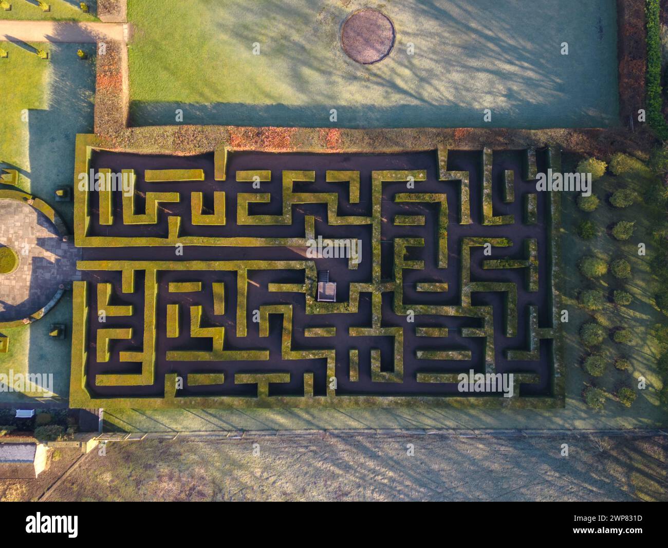 Labyrinthe de jardin en plein air Banque de photographies et d’images à ...