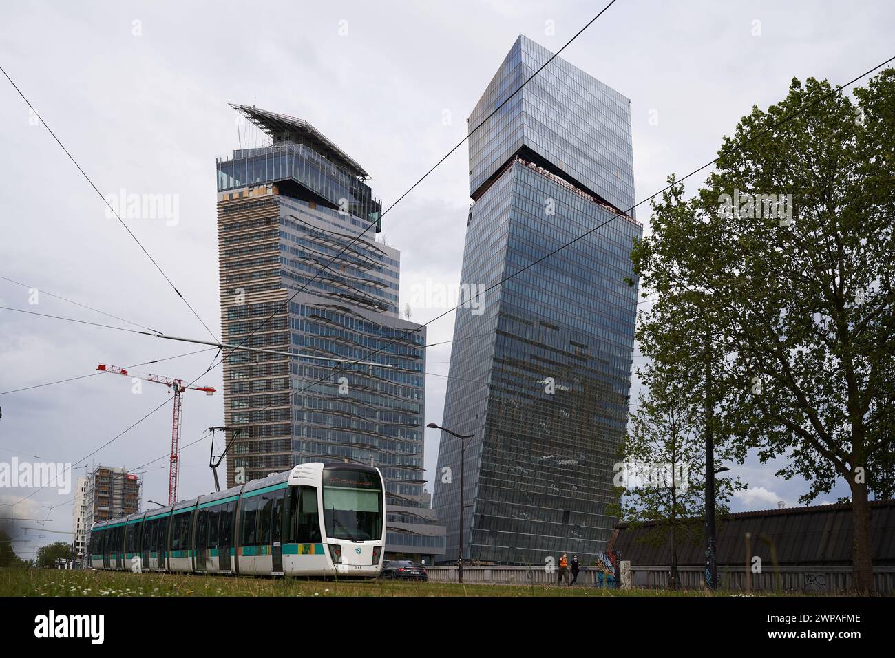 Duo tours Banque de photographies et d’images à haute résolution - Alamy