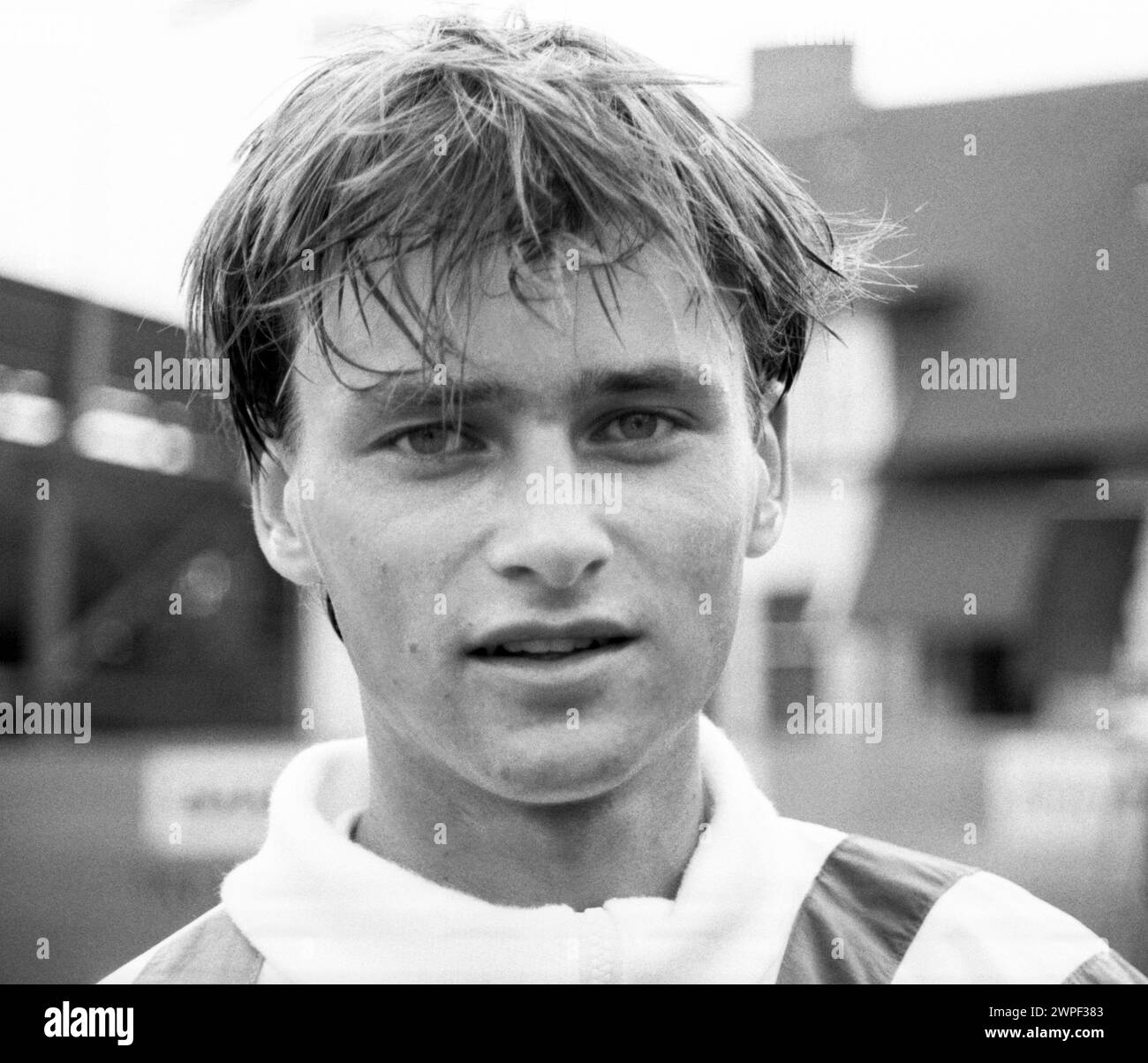 Tennis en plein air Banque d'images noir et blanc - Alamy