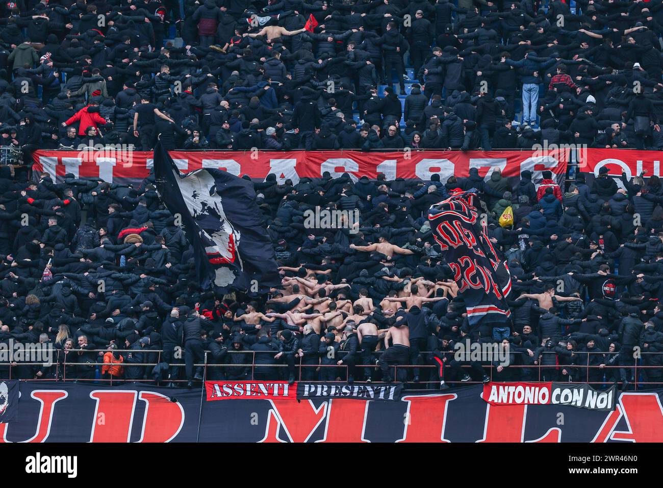 Supporters ac milan Banque de photographies et d’images à haute ...