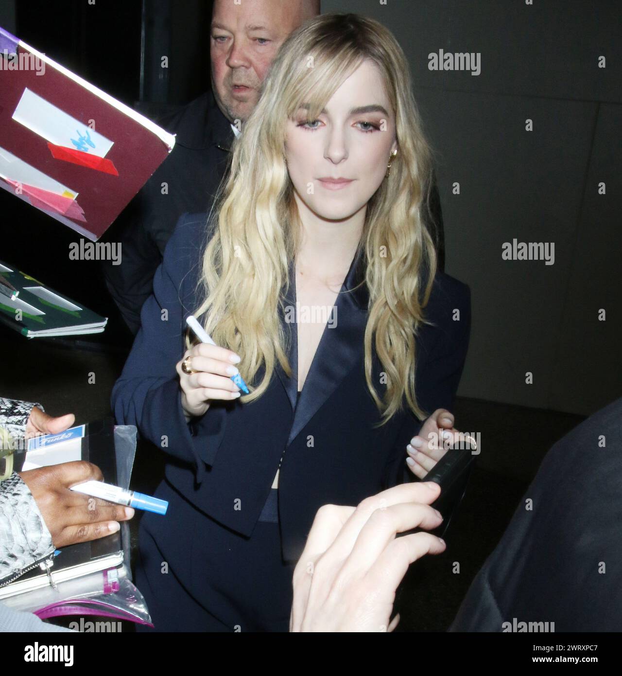 14 mars 2024 Mickenna Grace sur CBS Mornings pour parler du nouveau ...