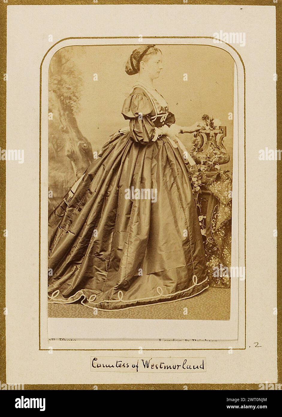 Carte de visite prise par mayall Banque de photographies et d’images à ... Carte de visite prise par mayall Banque de photographies et d’images à ...