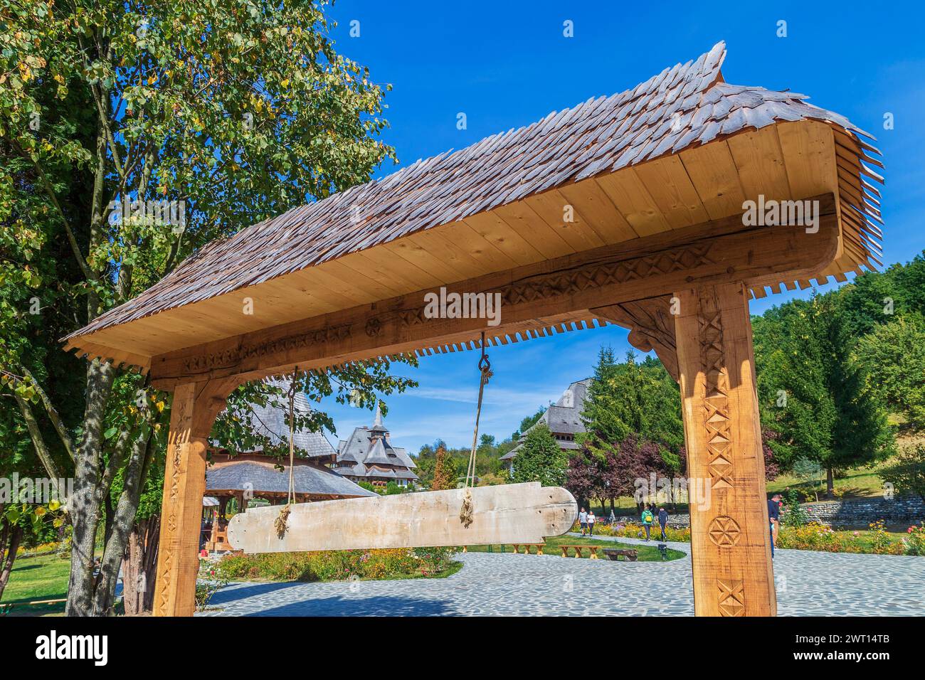 Bâtiments du complexe monastique Barsana, Maramures, Roumanie. La ...