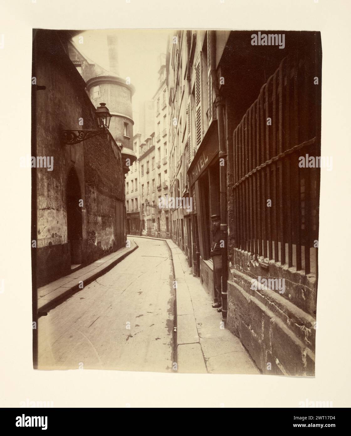 Rue de l'Hôtel-de-ville. Eugène Atget, photographe (français, 1857 ...