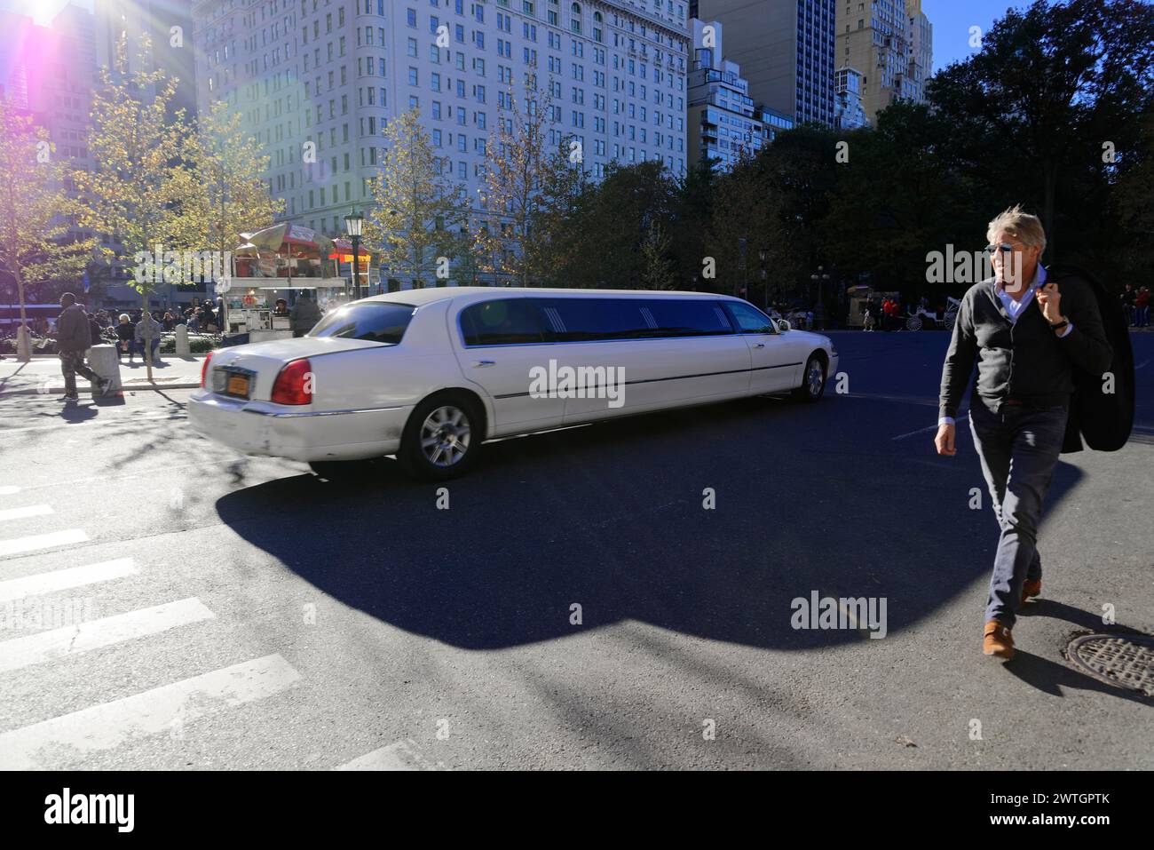 Long limousine Banque de photographies et d’images à haute résolution ...