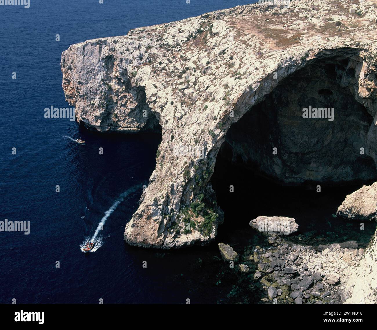 Grotte bleue mer grottes malte Banque de photographies et d’images à ...