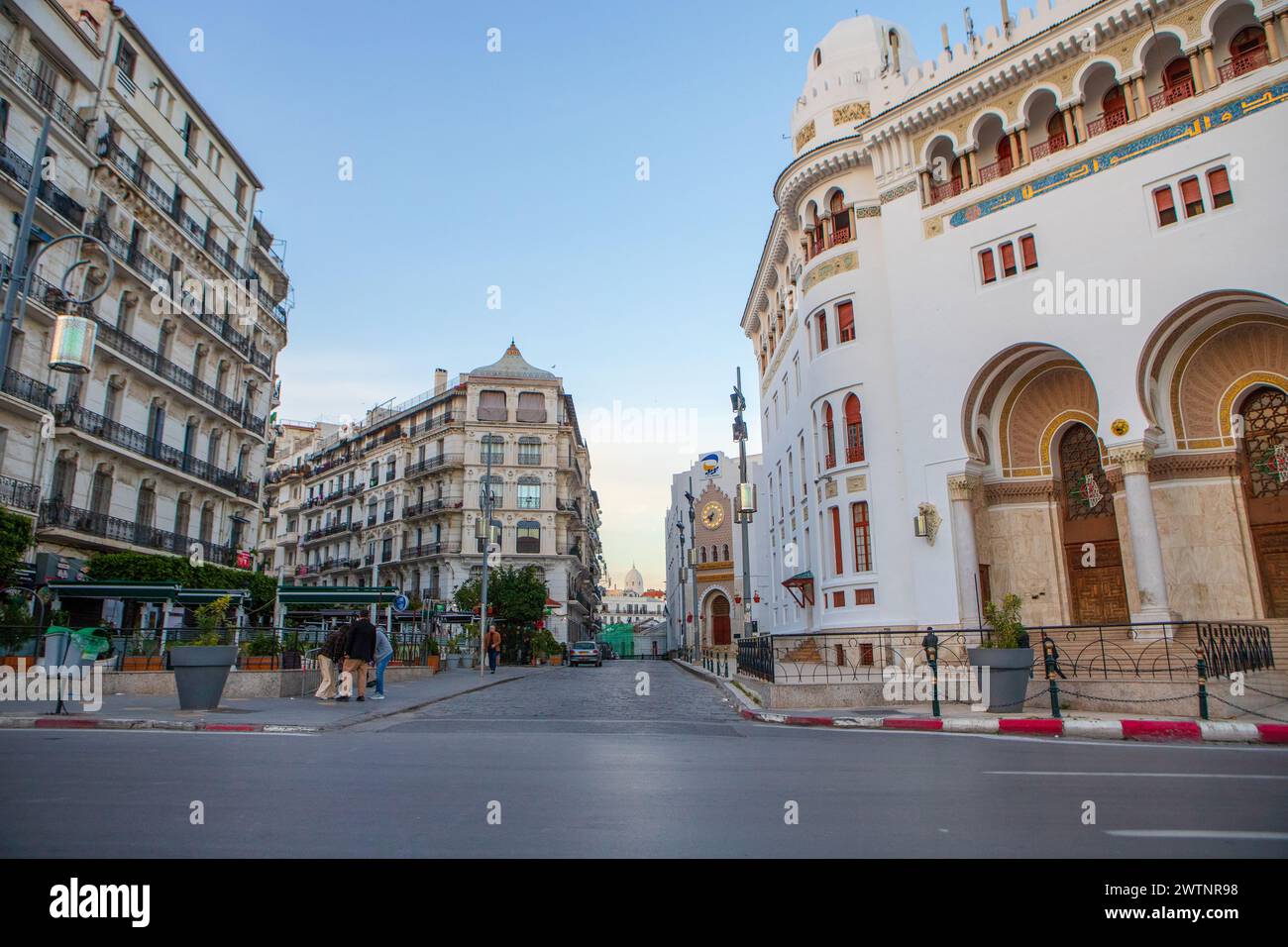 Alger la grande poste Banque de photographies et d’images à haute ...