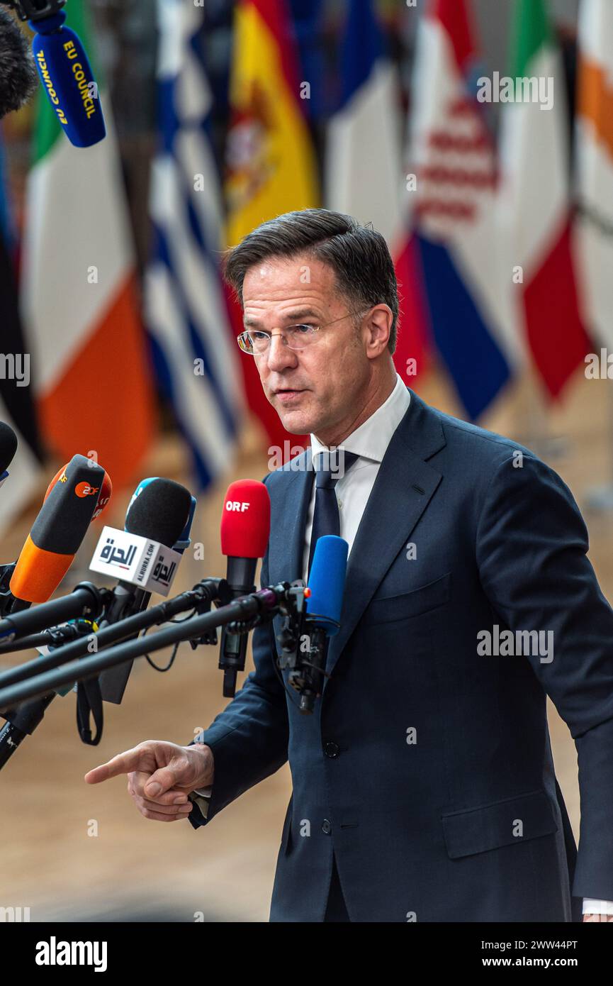 BRUXELLES - le premier ministre sortant Mark Rutte arrive pour un ...