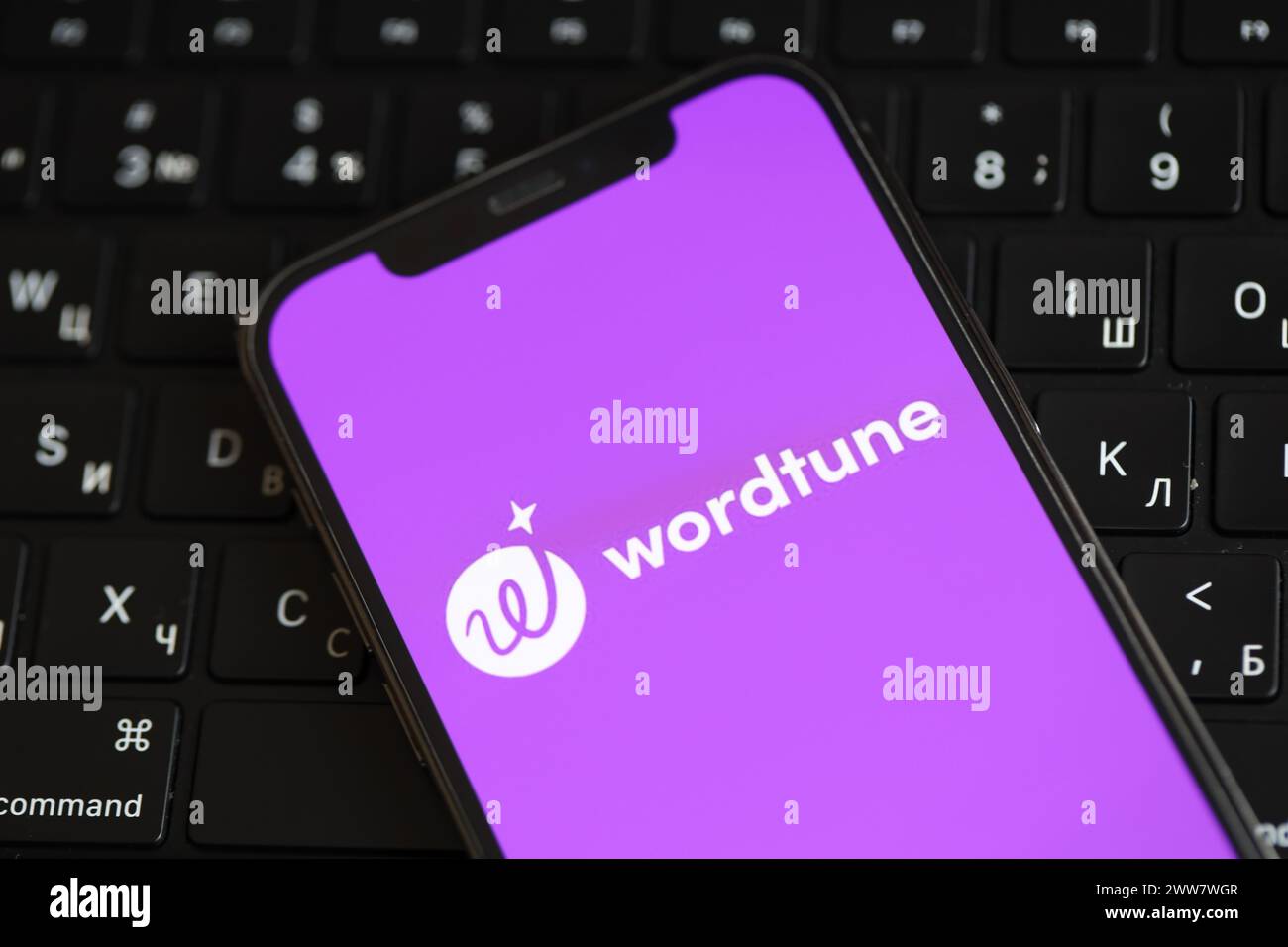 Logo wordtune Banque de photographies et d’images à haute résolution ...