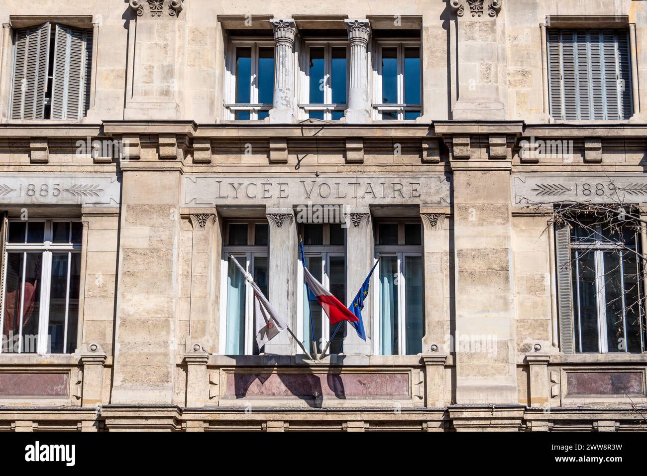 Lycée voltaire Banque de photographies et d’images à haute résolution - Alamy