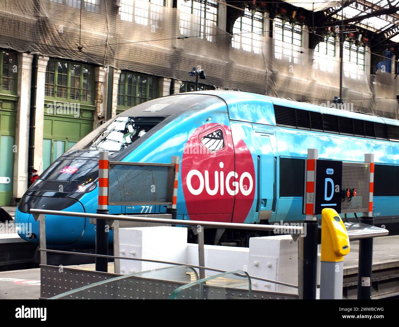 Ouigo train Banque de photographies et d’images à haute résolution - Alamy