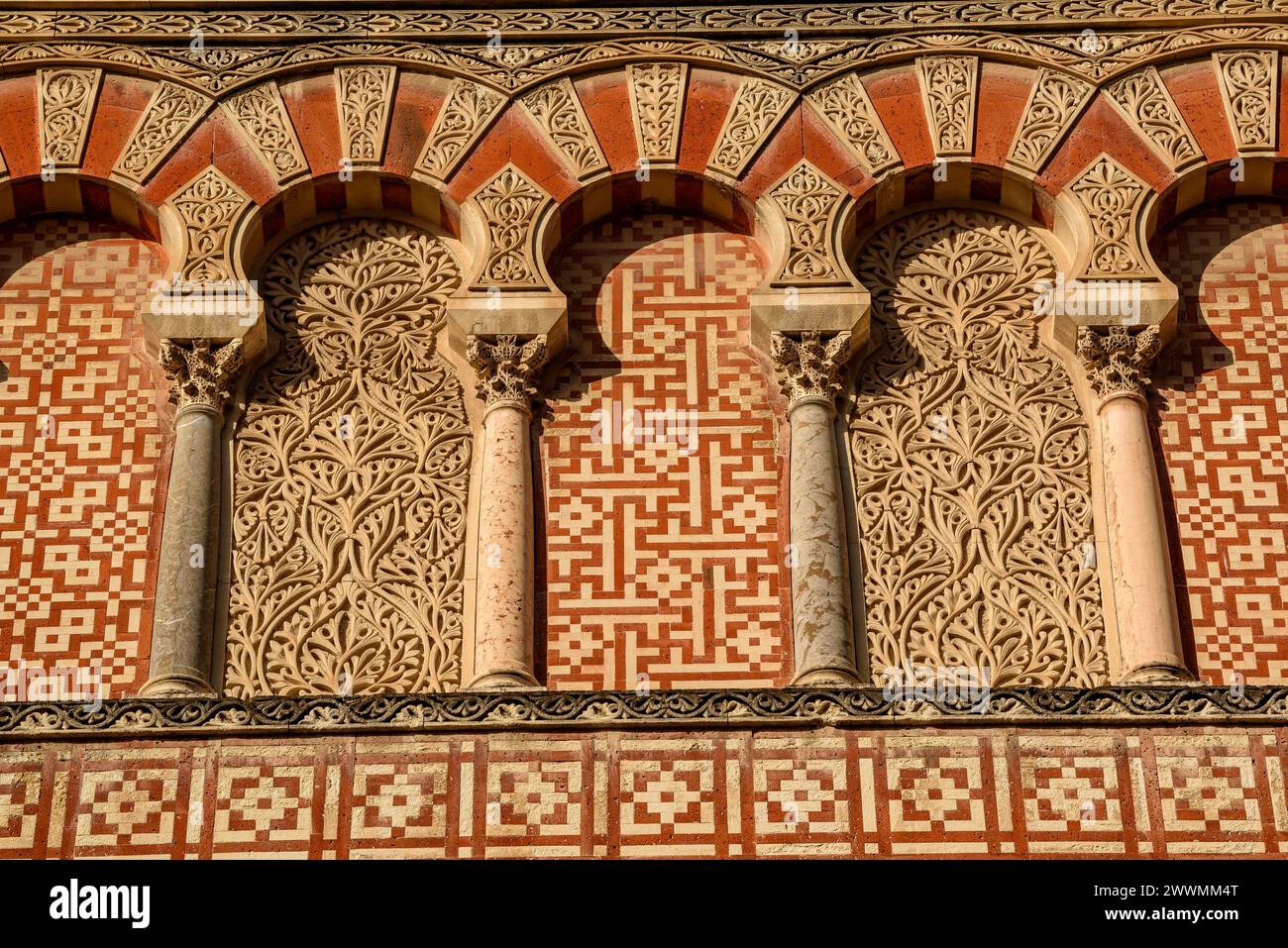 Arco de herradura Banque de photographies et d’images à haute ...