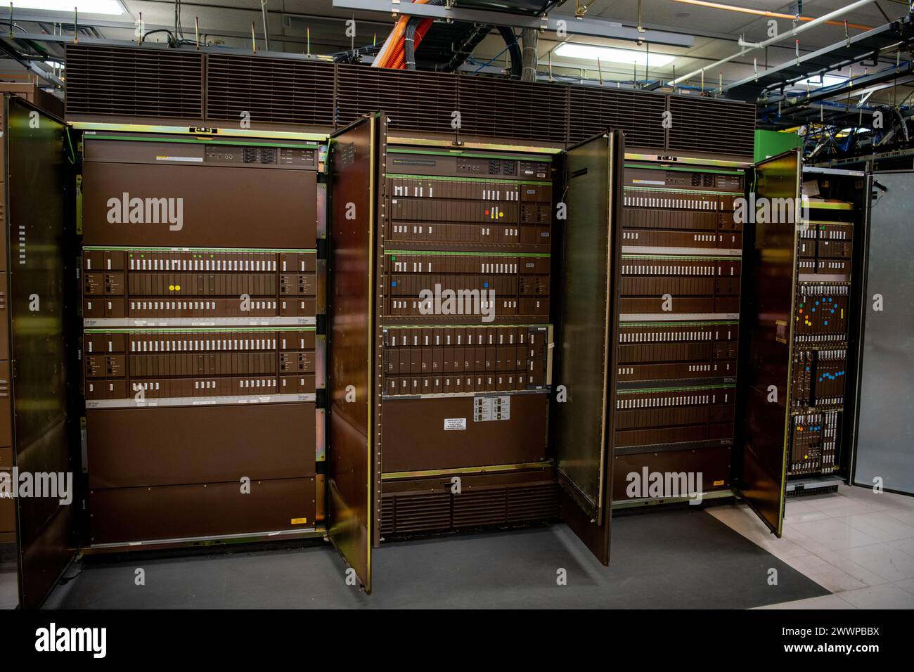 Msl 100 Banque de photographies et d’images à haute résolution - Alamy