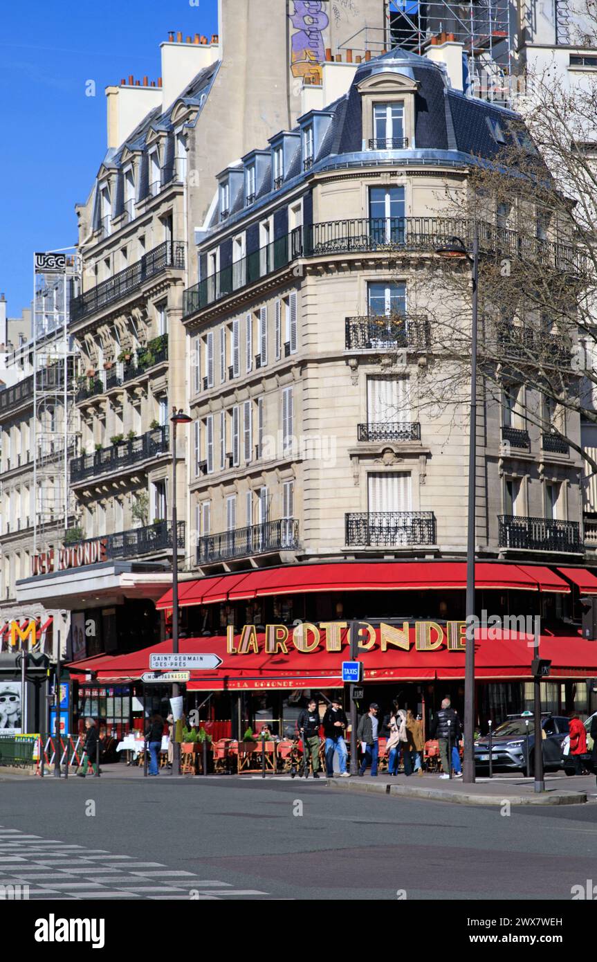 La rotonde montparnasse paris Banque de photographies et d’images à ...