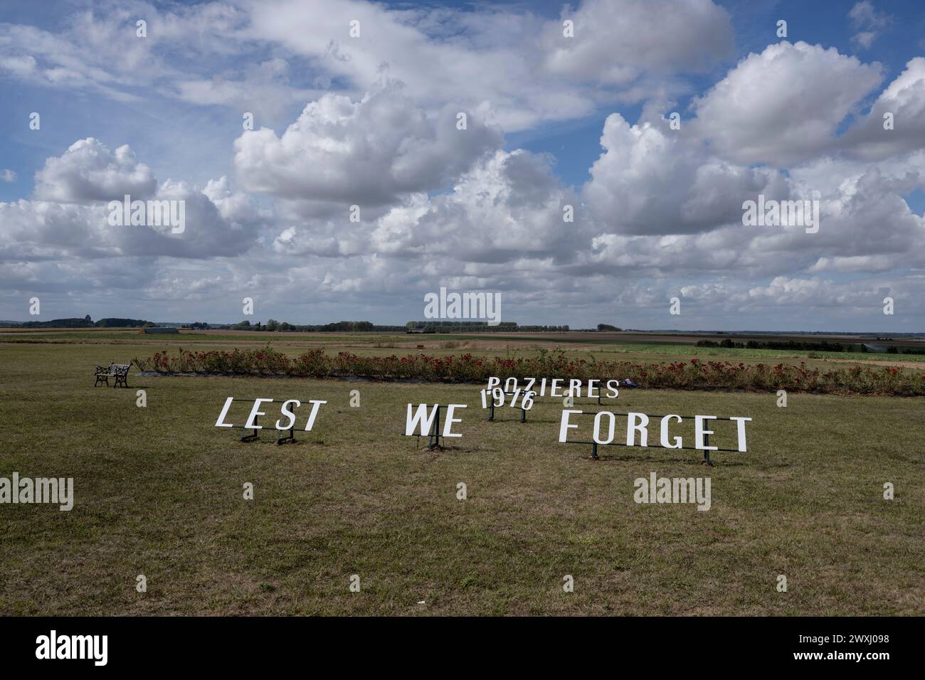 Australian memorial pozieres windmill Banque de photographies et d ...