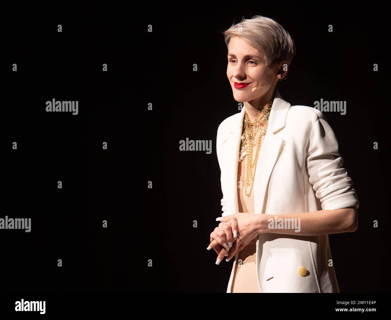 Lisa eckhart Banque de photographies et d’images à haute résolution - Alamy