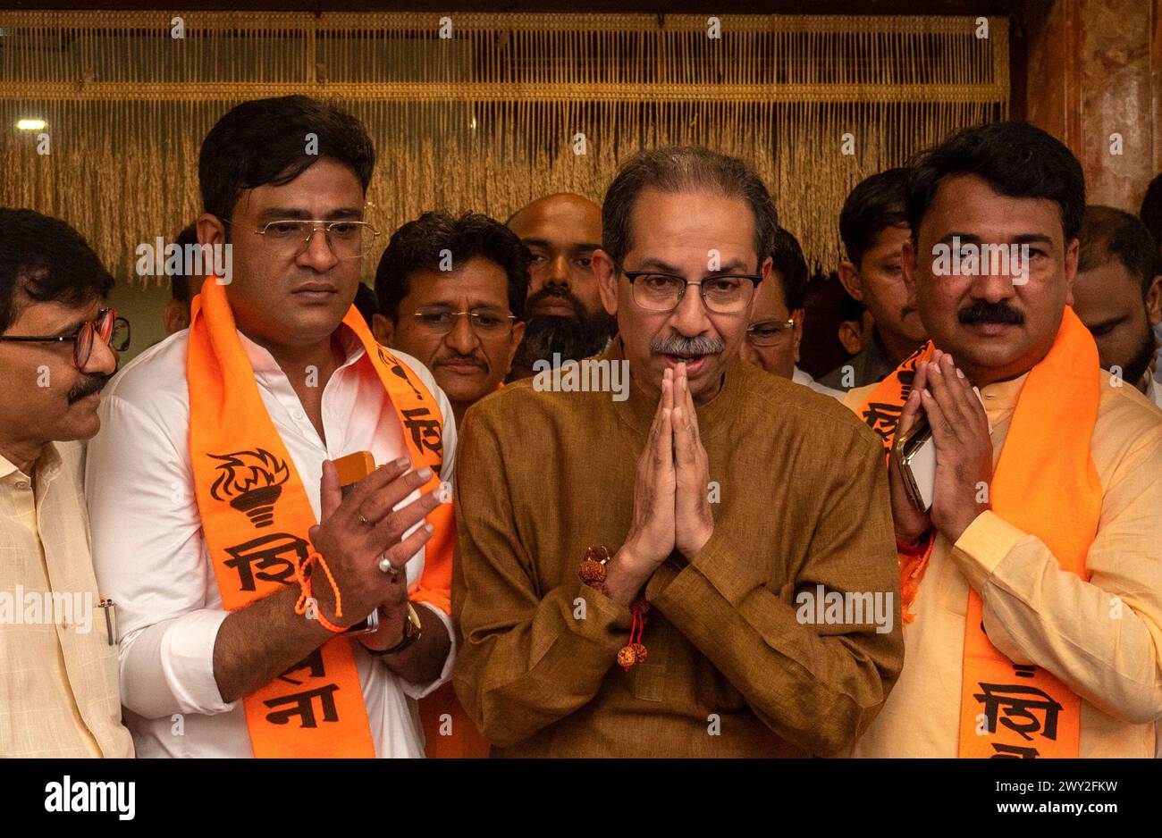 MUMBAI, INDE - 3 AVRIL : Unmesh Patil, député BJP de Jalgaon et Karan ...