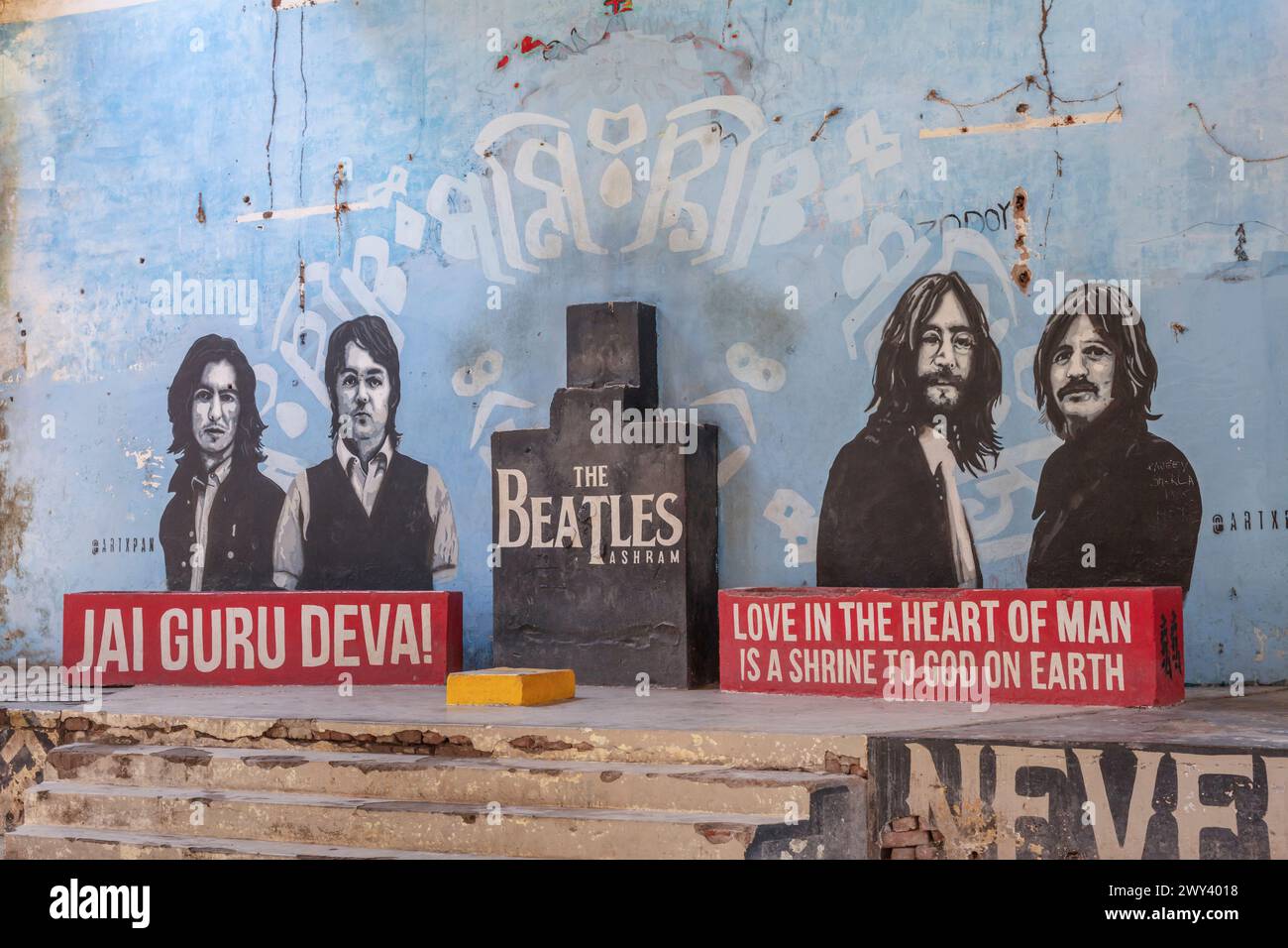 Beatles ashram rishikesh india Banque de photographies et d’images à ...
