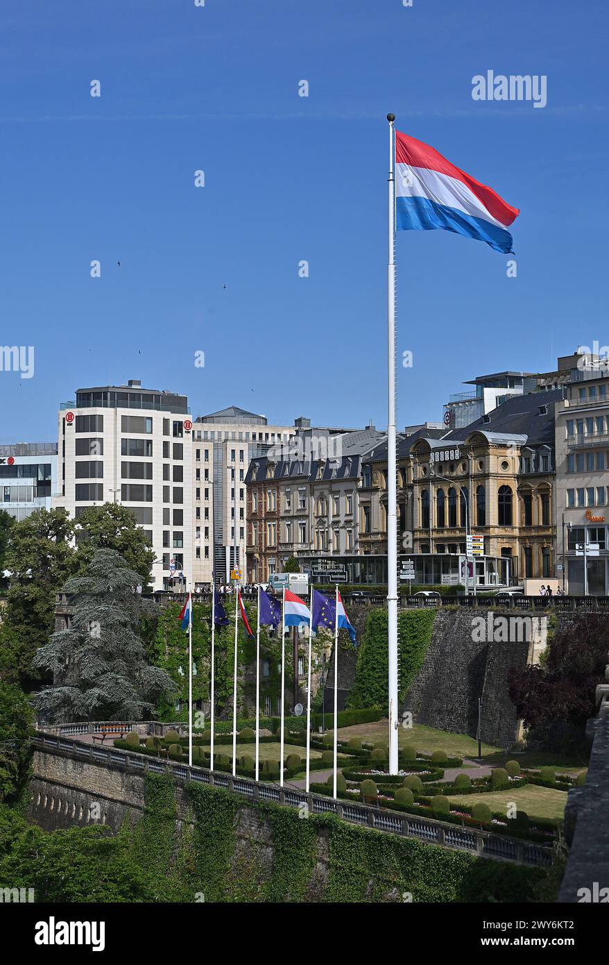 Luxembourg : la place de la Constitution a été érigée sur l'ancien ...