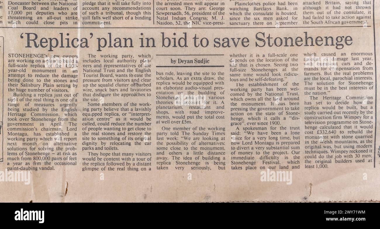 article « Replica plan to Save Stonehenge » dans le journal Sunday ...
