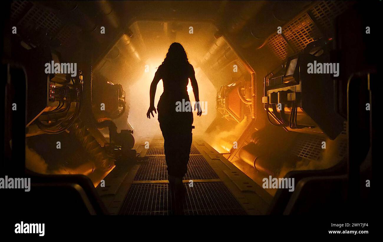 Alien : Romulus (2024) réalisé par Fede Alvarez et mettant en vedette ...