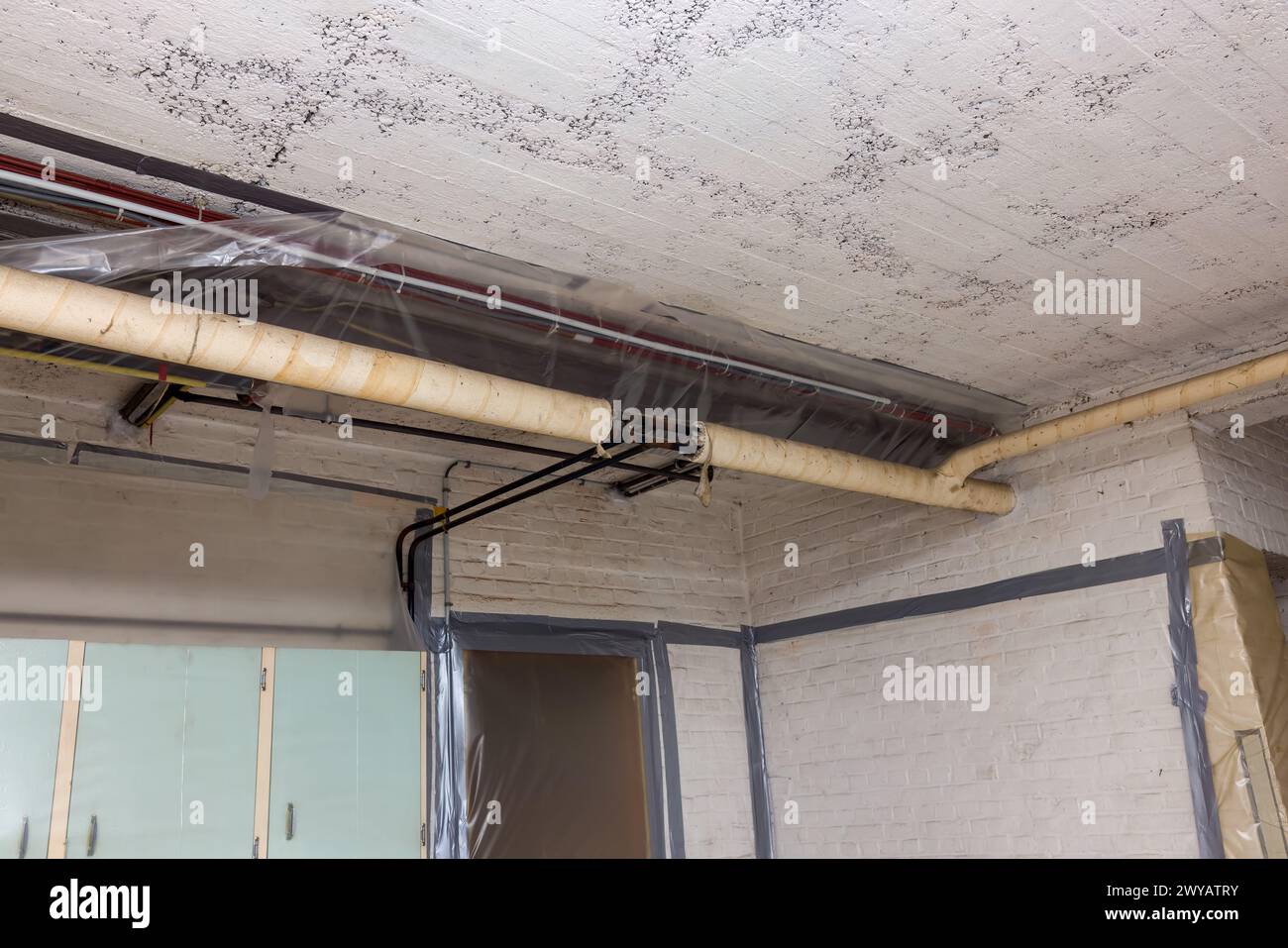 Tuyaux d'amiante fibrociment Banque de photographies et d’images à ...