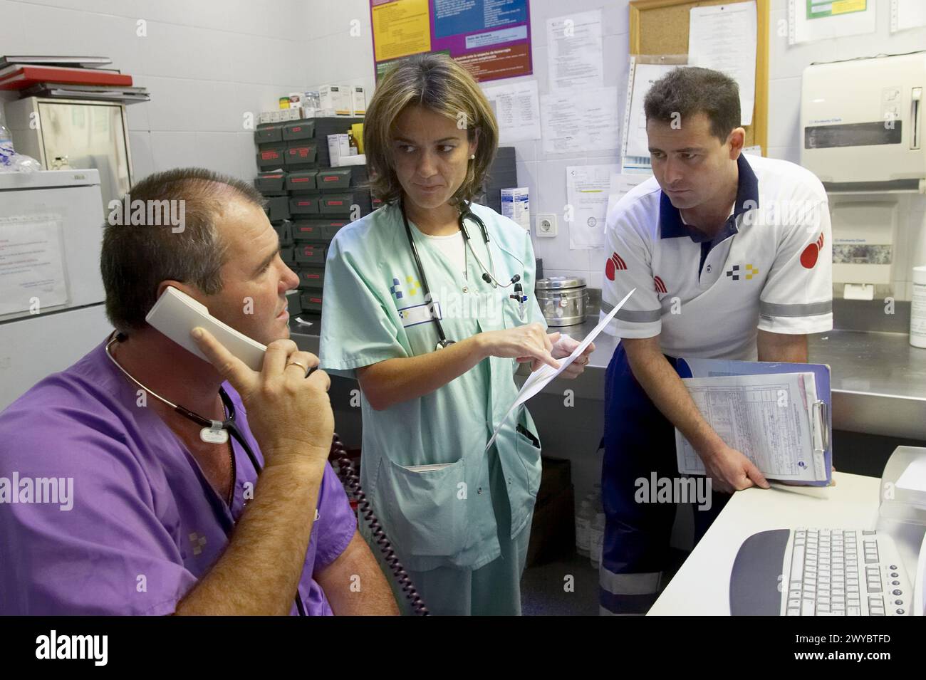Salle des urgences. Hôpital Universitario Gran Canaria Doctor Negrin ...
