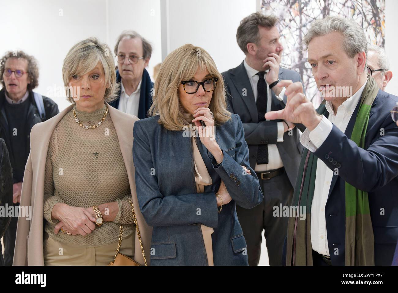 Paris, France. 5 avril 2024. Hélène Mercier-Arnault, Brigitte Macron et ...