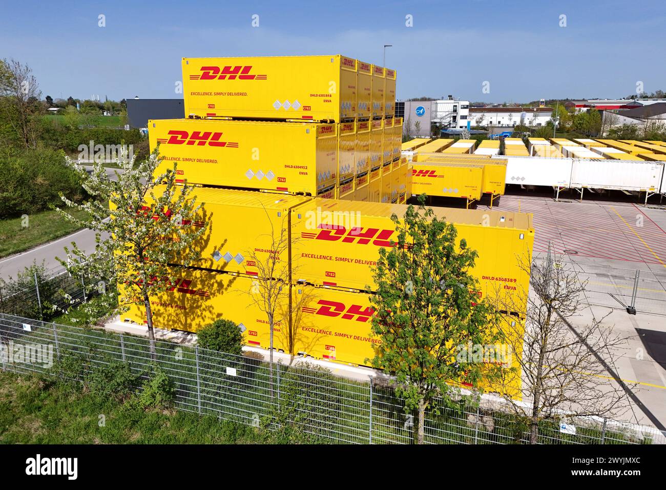 Deutsche Post DHL. Wechselbruecke, Transportbehaelter, conteneur ...
