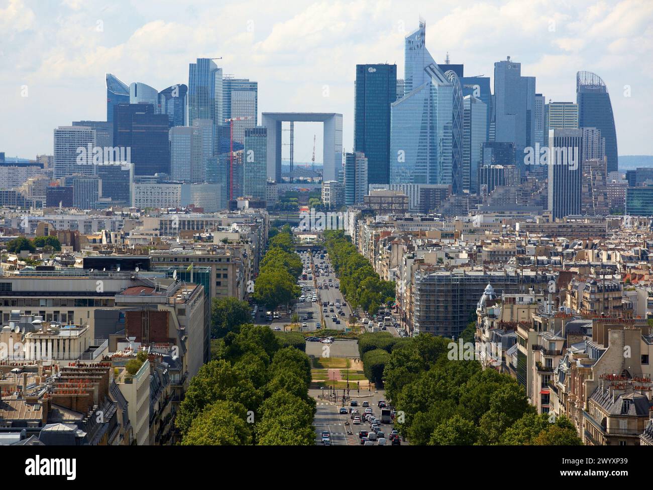 Vue depuis arc de triumph defense paris Banque de photographies et d ...