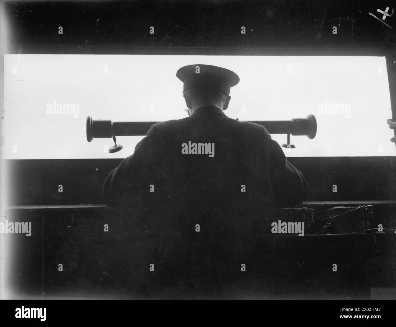 QUAND UN CUIRASSÉ PREND LA MER. 1940, À BORD DU CUIRASSÉ BRITANNIQUE ...