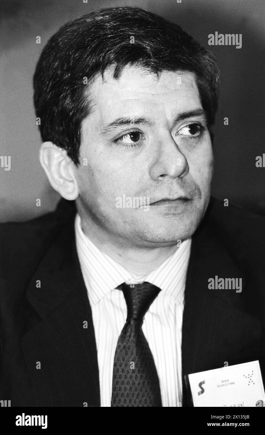 Vienne le 23 mars 1990 : Conférence des présidents des partis ...