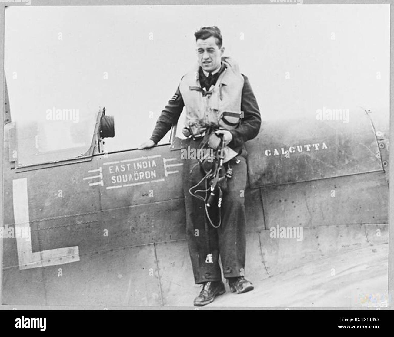 LE SERGENT DE VOL RONALD LESLIE STILLWELL RAFVR., NO.65 ESCADRON EST ...