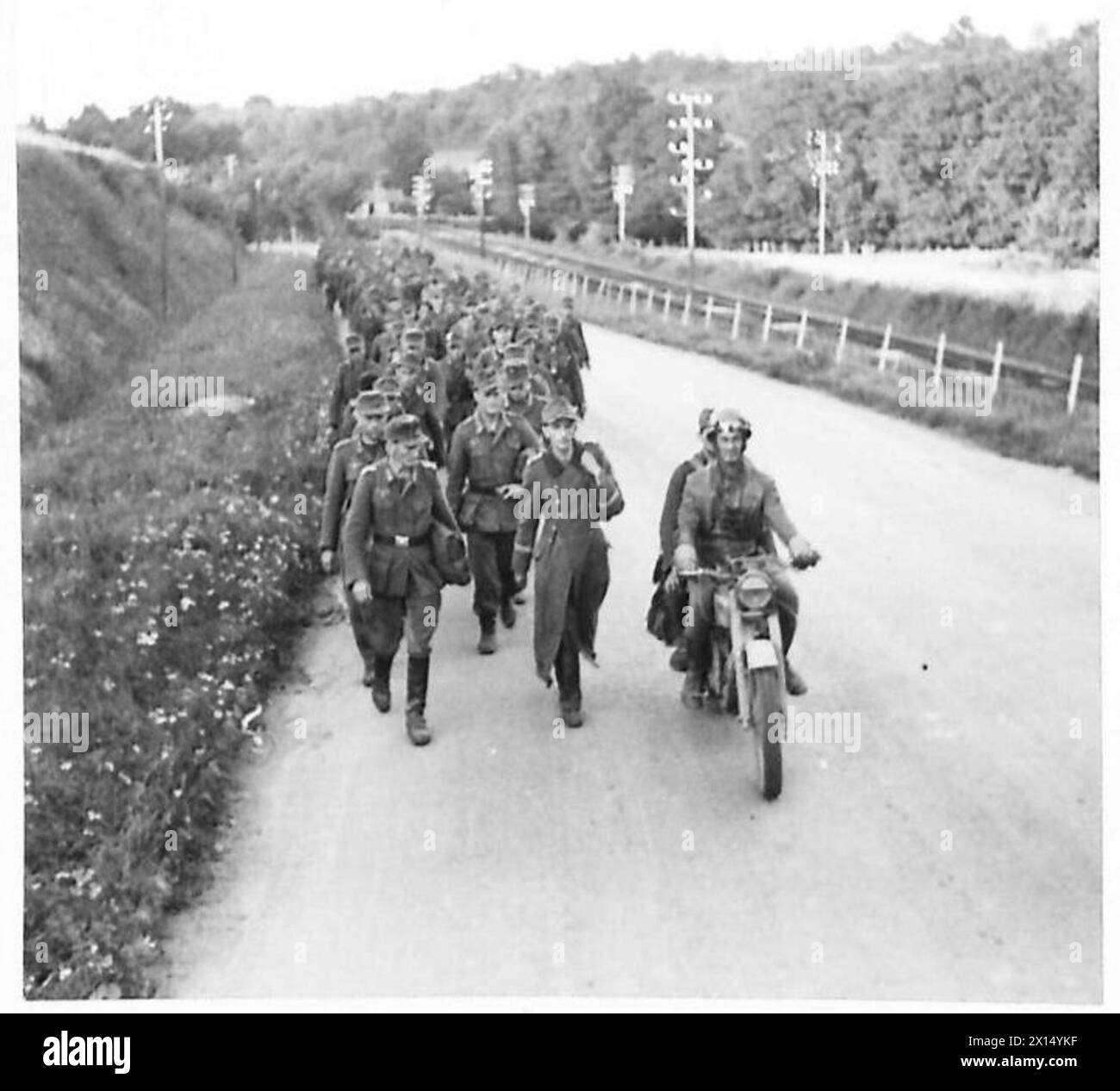 Policier à moto Banque d'images détourées - Alamy